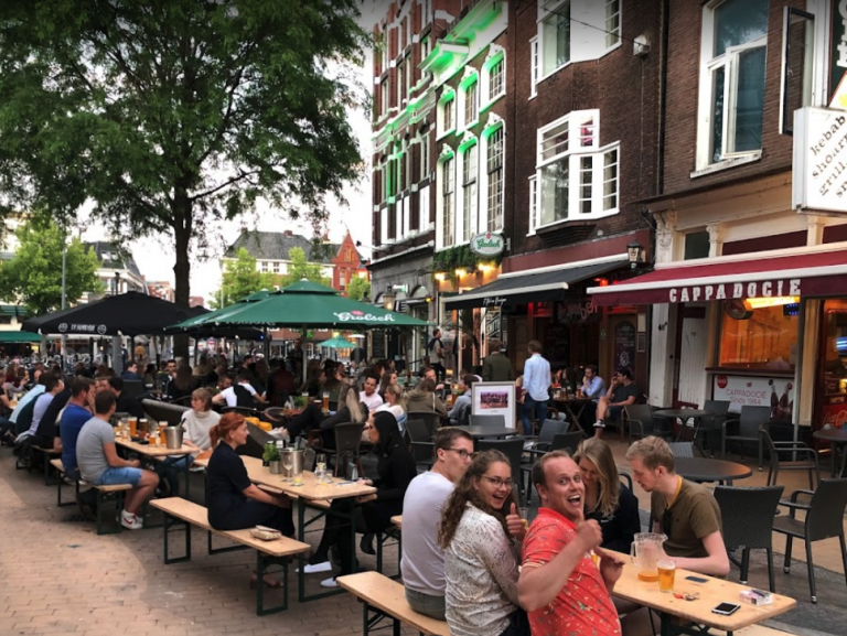 De top 10 leukste cafés/kroegen in Groningen – De Nederlandse ...